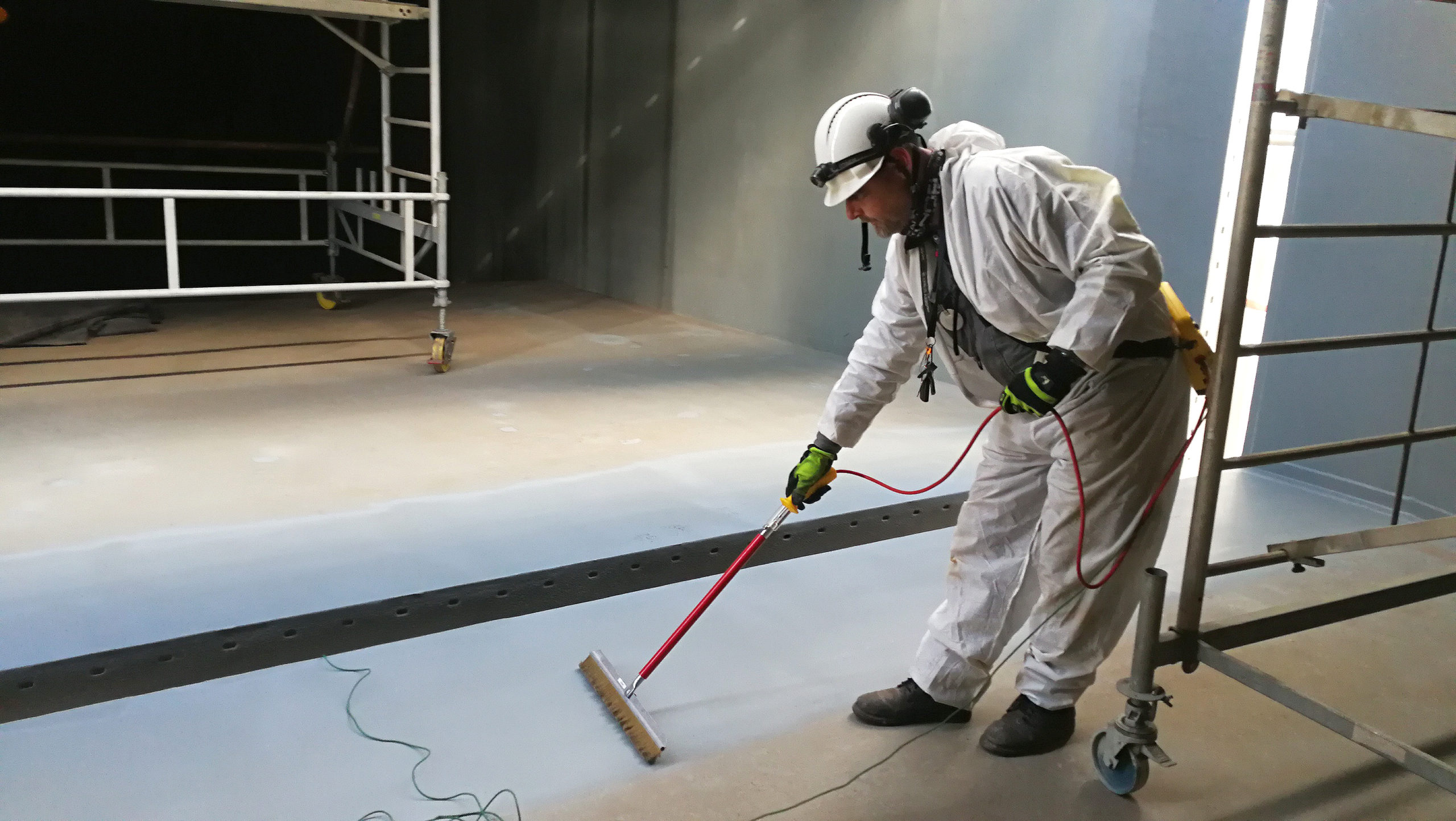 Performing a high voltage test of the flue connection coating ...