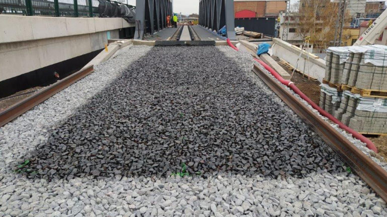 Resin reinforcement of gravel subgrades of rail routes - Corrotech ...