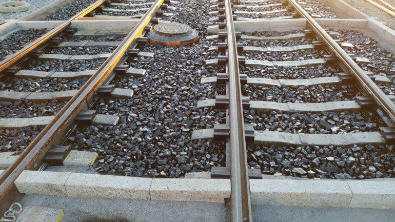 Resin reinforcement of gravel subgrades of rail routes - Corrotech ...