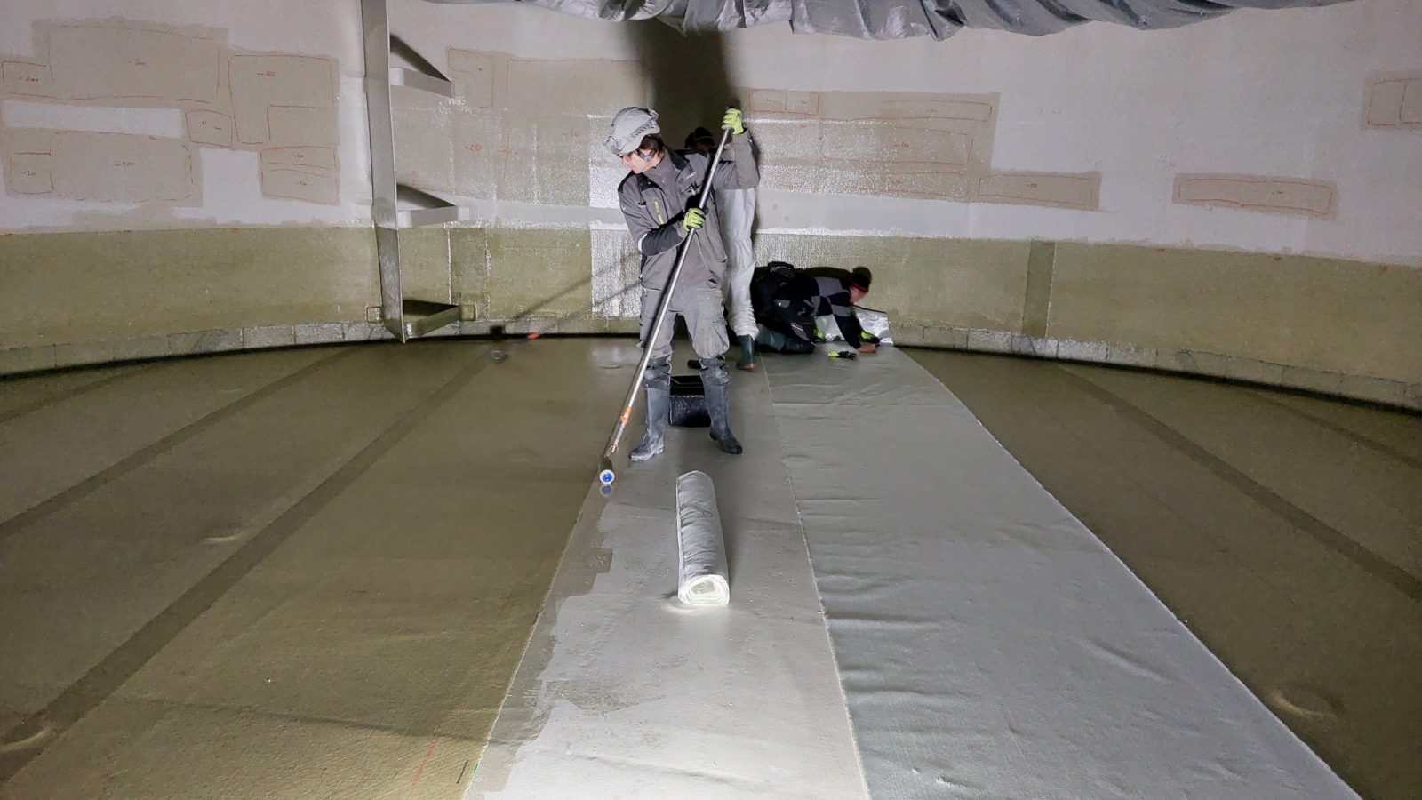 Renovation of corrosion protection of the internal parts of the ...