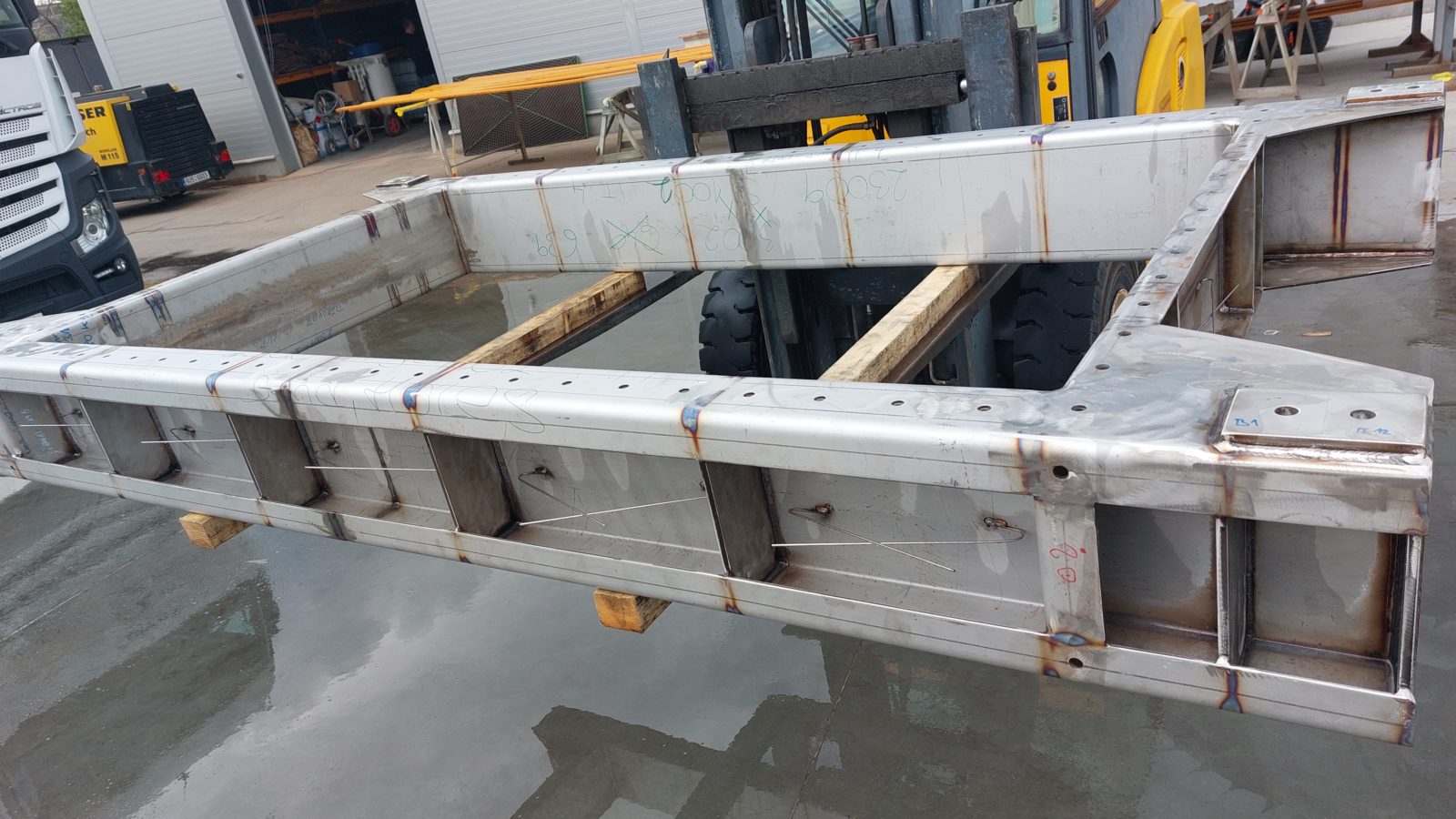 Corrosion protection of internal surfaces of heat exchanger components - Corrotech Engineering