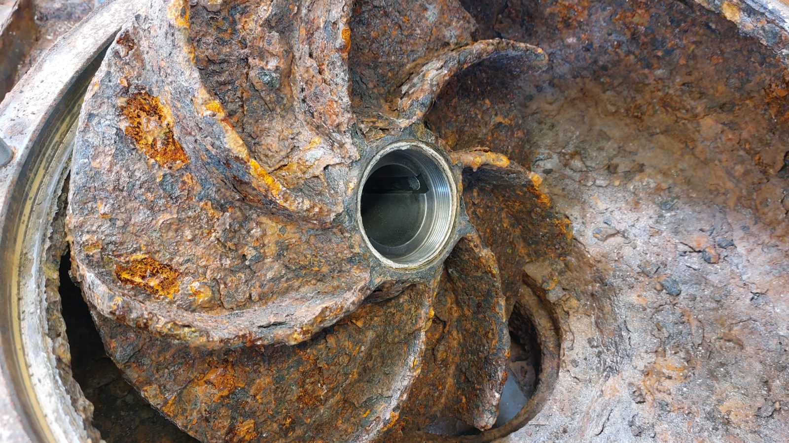 Renovation of hydraulic parts of submersible pumps - Corrotech Engineering