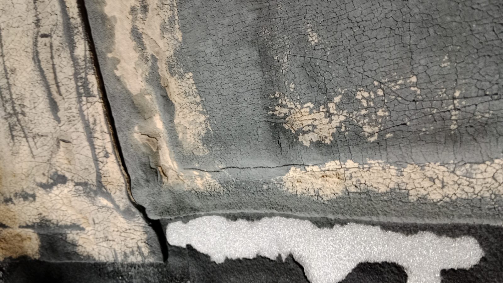 Anti-abrasion protection of the internal parts of the lime slurry tank ...