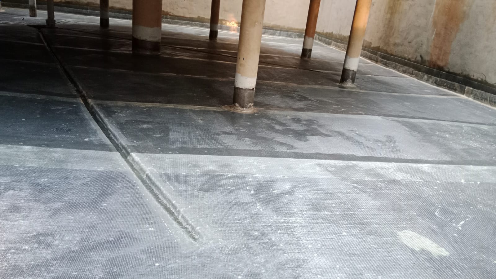 Protection of the inner parts of concrete sumps neutralization ...