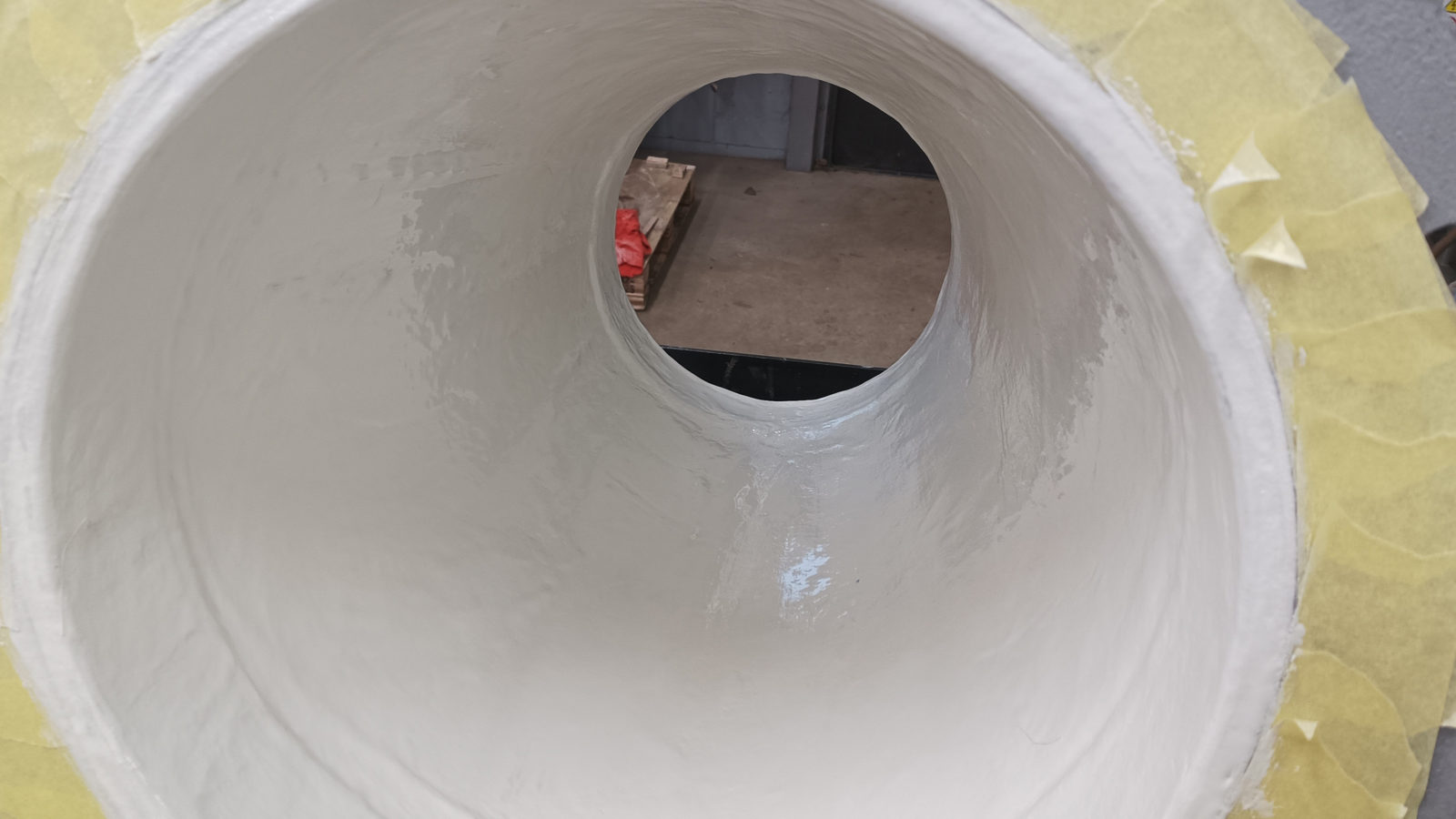 Protection of the pipe section and orifice against the effects of ...